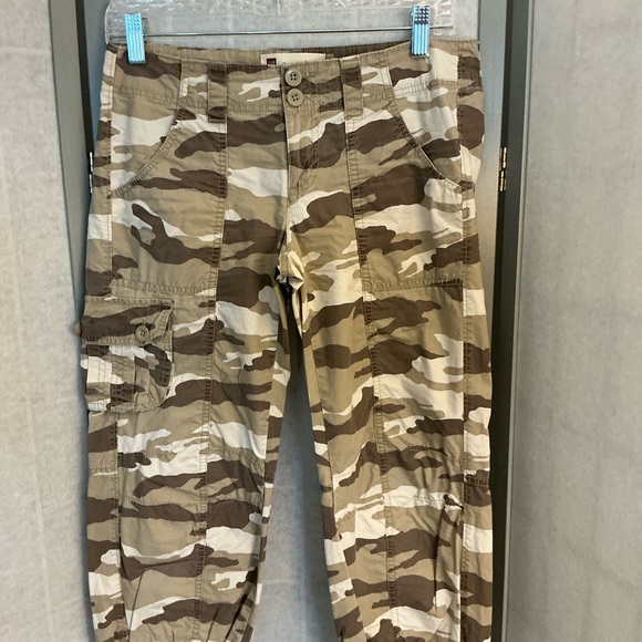 GAP | Pants & Jumpsuits | Gap Camouflage Cargo Pants | Poshmark